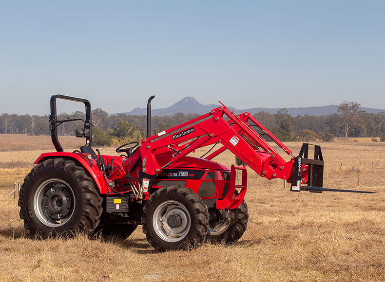 Mahindra 7580-4WD - Fred Hopkins